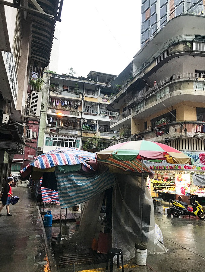 Seeing Red, Macao's Largest Wet Market - Belly Rumbles