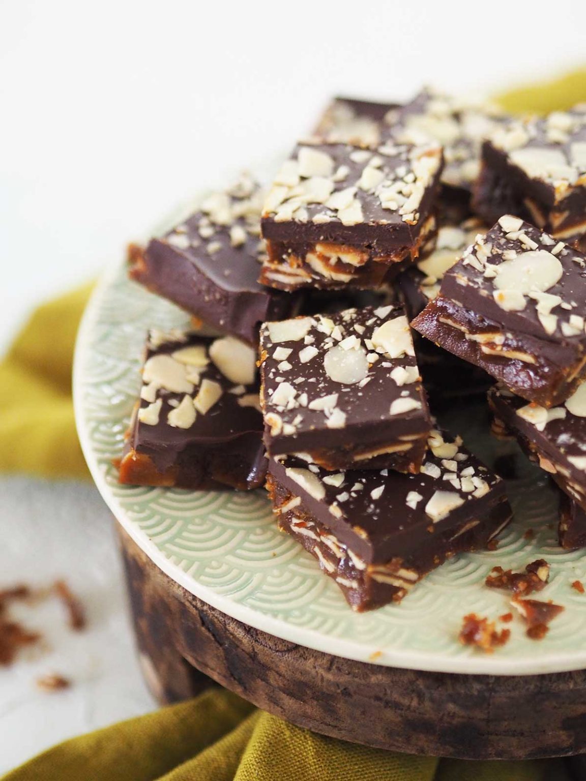 Homemade Almond Roca Recipe - easy almond brittle - Belly Rumbles