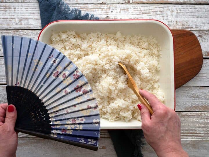 How to make sushi rice in a rice cooker - Belly Rumbles