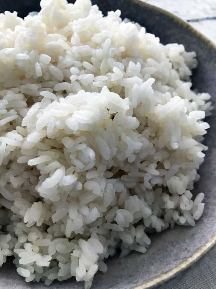 How to make sushi rice in a rice cooker - Belly Rumbles