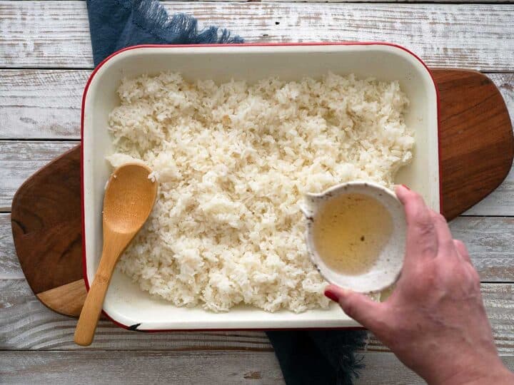 How to make sushi rice in a rice cooker - Belly Rumbles