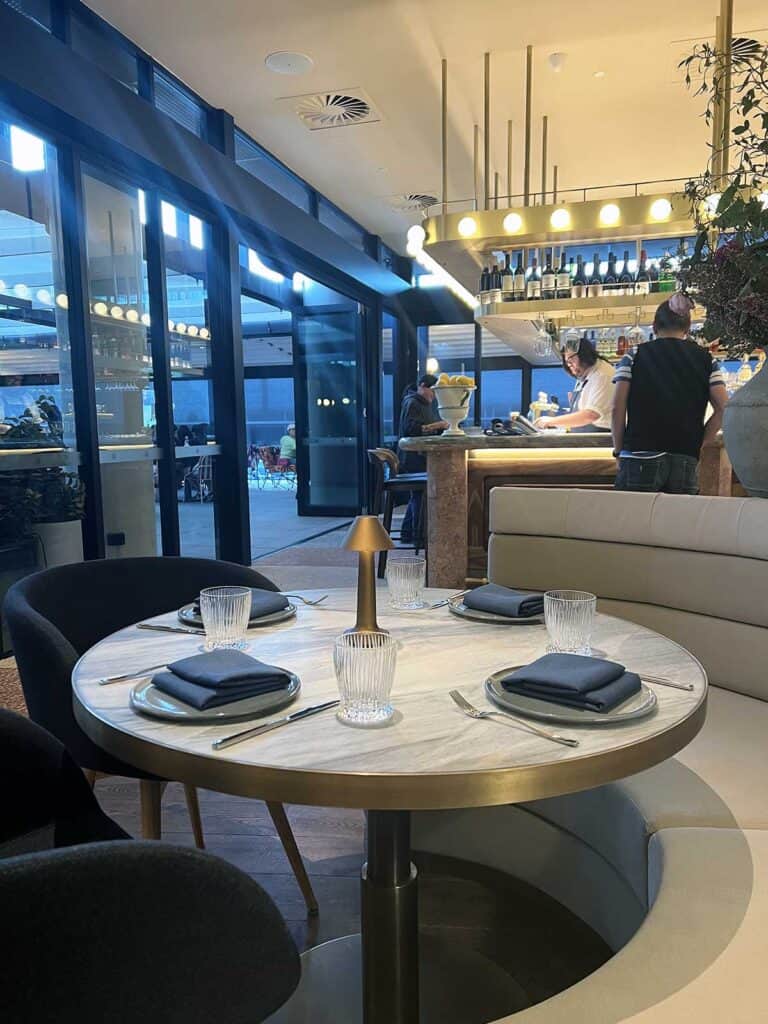 Hatch Hurstville, Swanky Pub Dining and Caviar Cornettos - Belly Rumbles